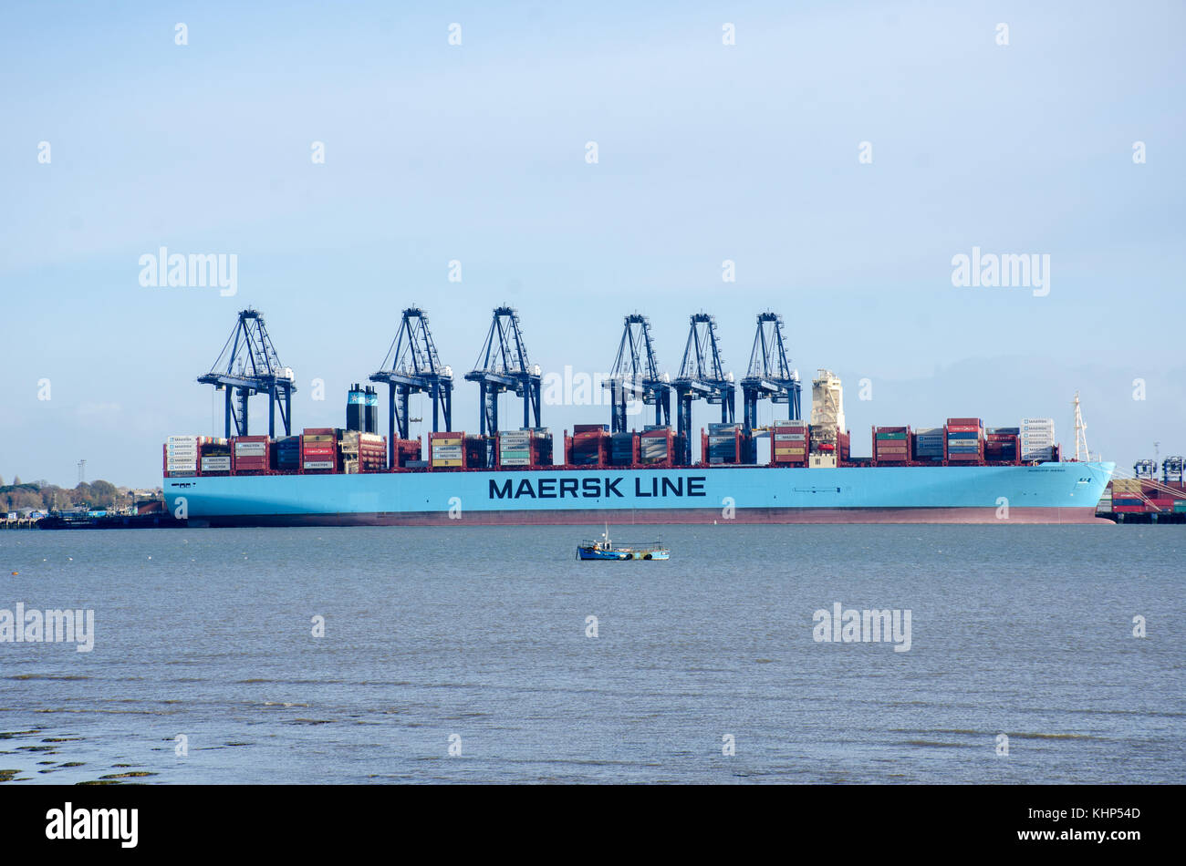 Maersk line container ship hi-res stock photography and images - Alamy