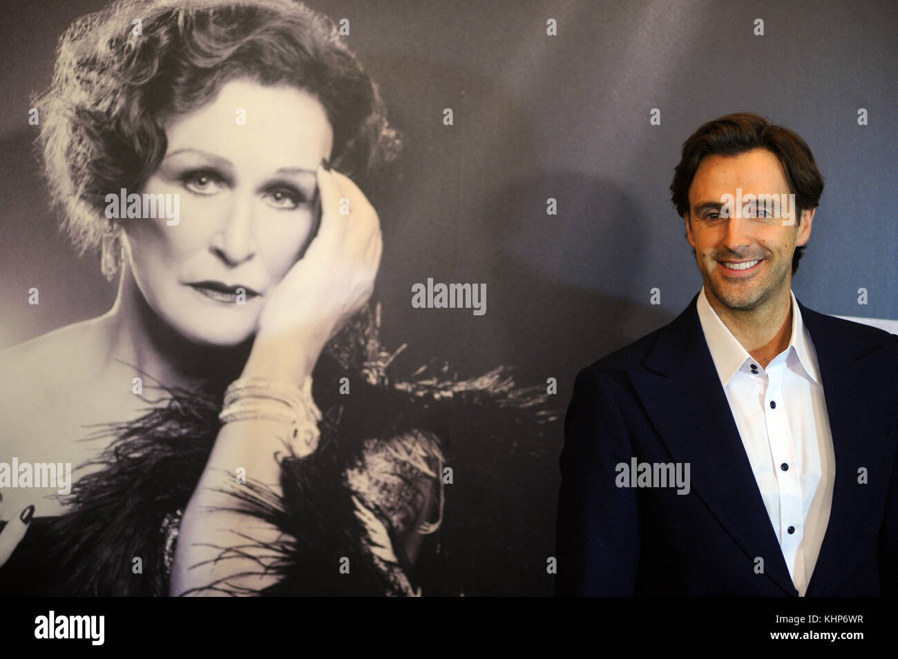 NEW YORK, NY - JANUARY 25: Michael Xavier attends the 'Sunset Boulevard ...