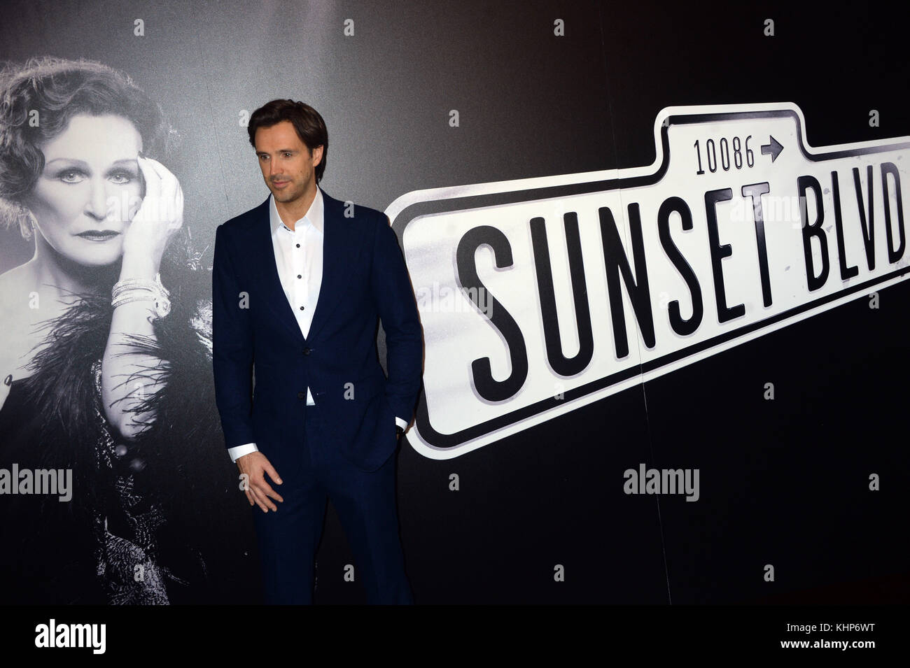 NEW YORK, NY - JANUARY 25: Michael Xavier attends the 'Sunset Boulevard ...