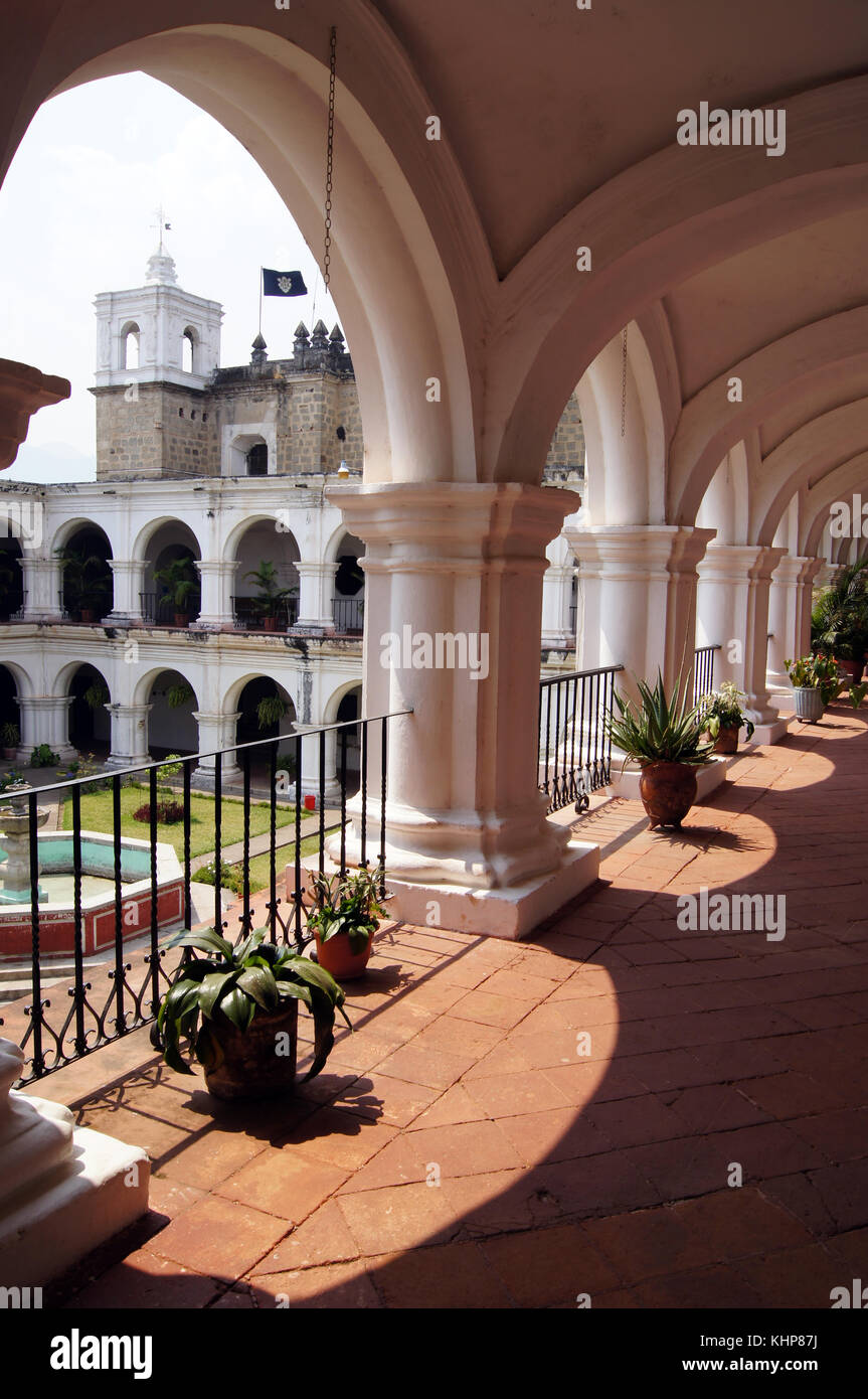 Arc and inner yard of monasterry Escuela de Cristo Stock Photo - Alamy