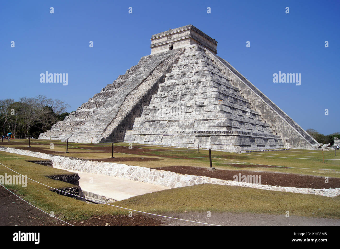 Dig into the past hi-res stock photography and images - Alamy