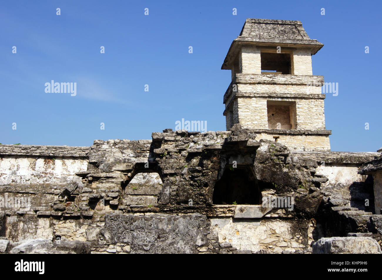 Tower on the top of Temple of the Count in Palenque Stock Photo - Alamy