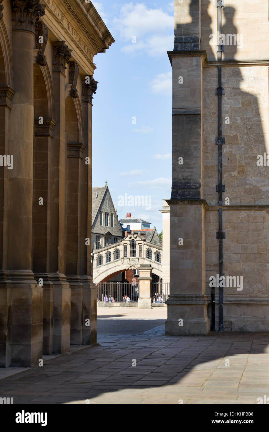 UK, Oxford, Bridge of Signs, seen through university buildings Stock ...