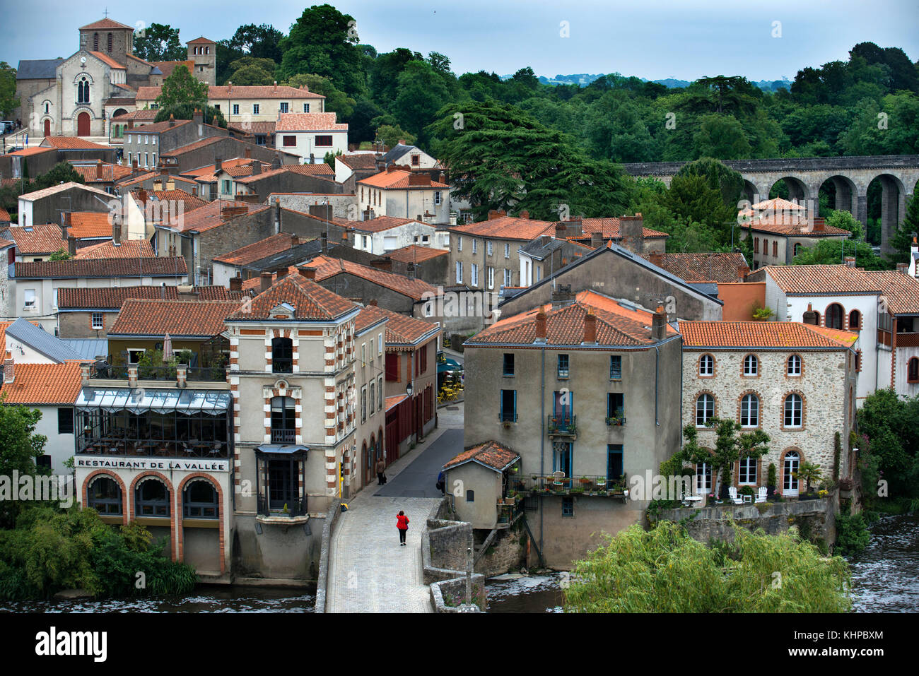 Bridge in rural area hi-res stock photography and images - Alamy