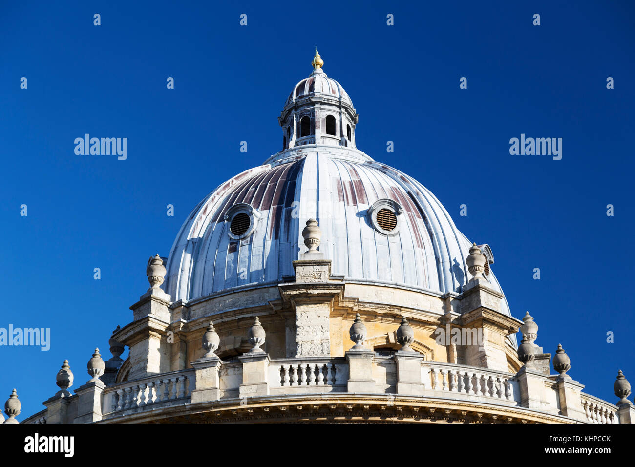 UK, Oxford, detail of the Radcliffe Camera library - the iconic domed ...