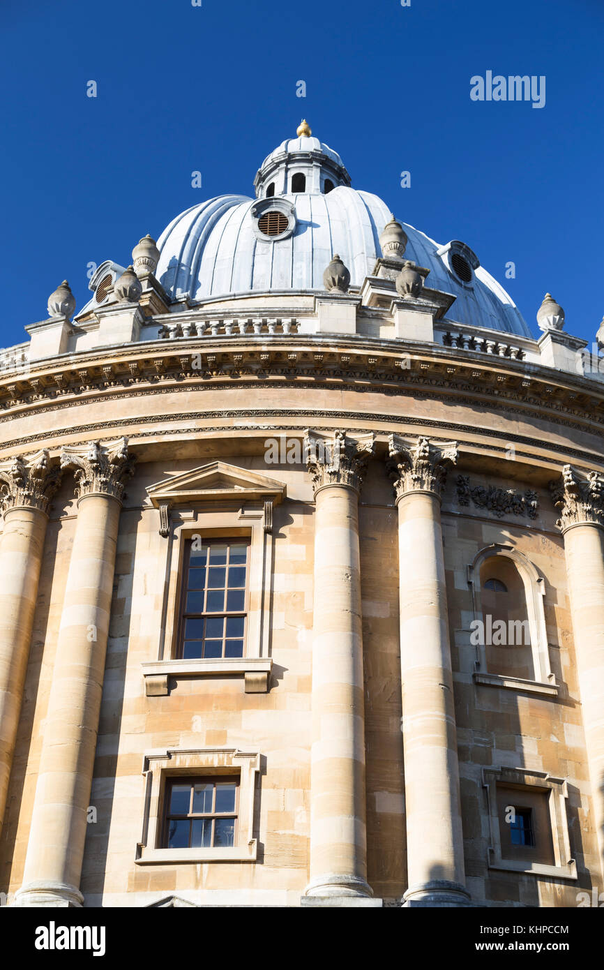 UK, Oxford, detail of the Radcliffe Camera library - the iconic domed ...