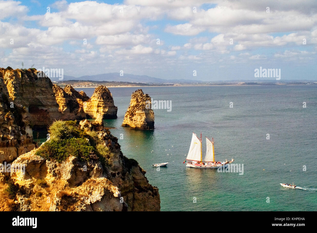 red cliffs of Ponta da Piedade, Lagos, Portugal Stock Photo - Alamy