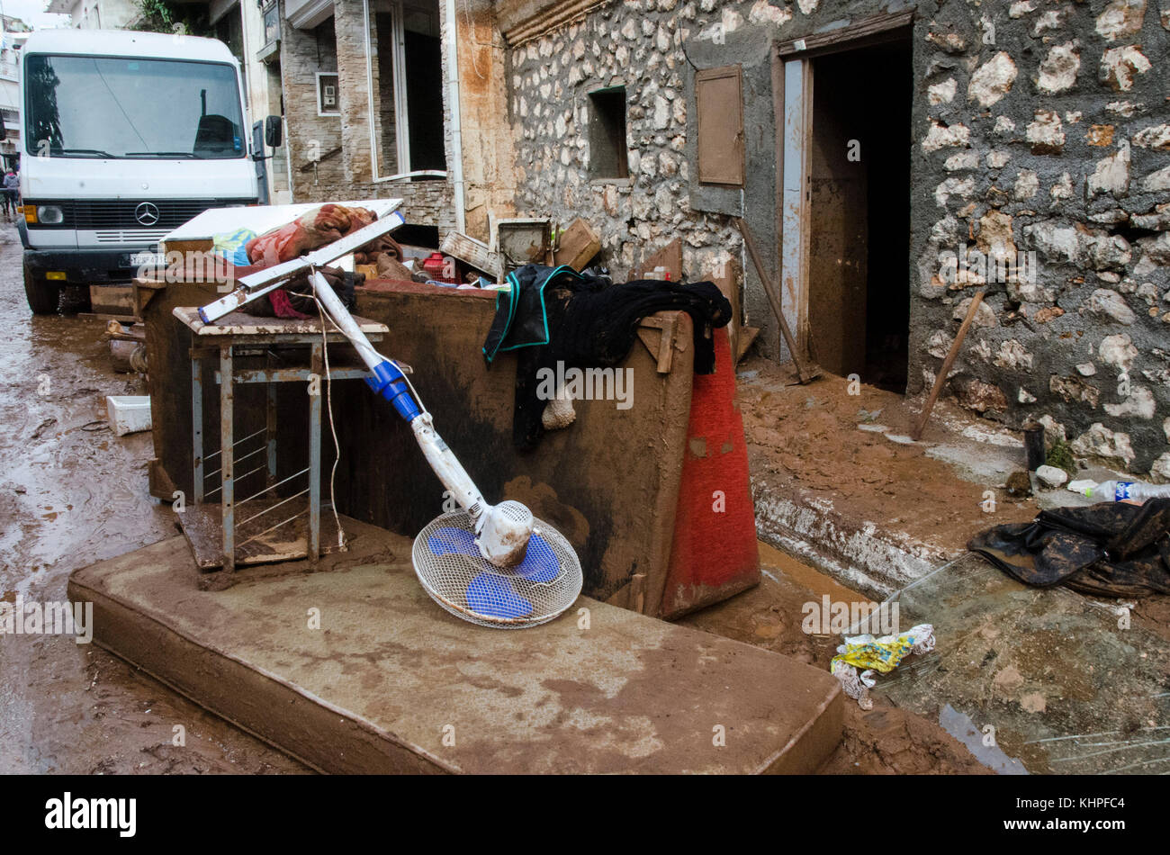 Mandra, Greece. 18th Nov, 2017. A flash flood in near the city of ...