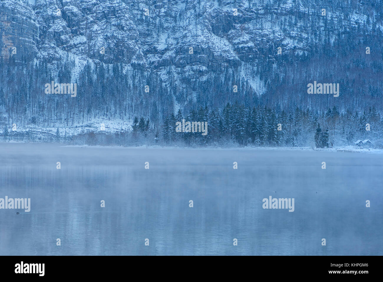 Hallstatt Lake, Austria Stock Photo - Alamy Hallstatt Lake, Austria Stock Photo - Alamy