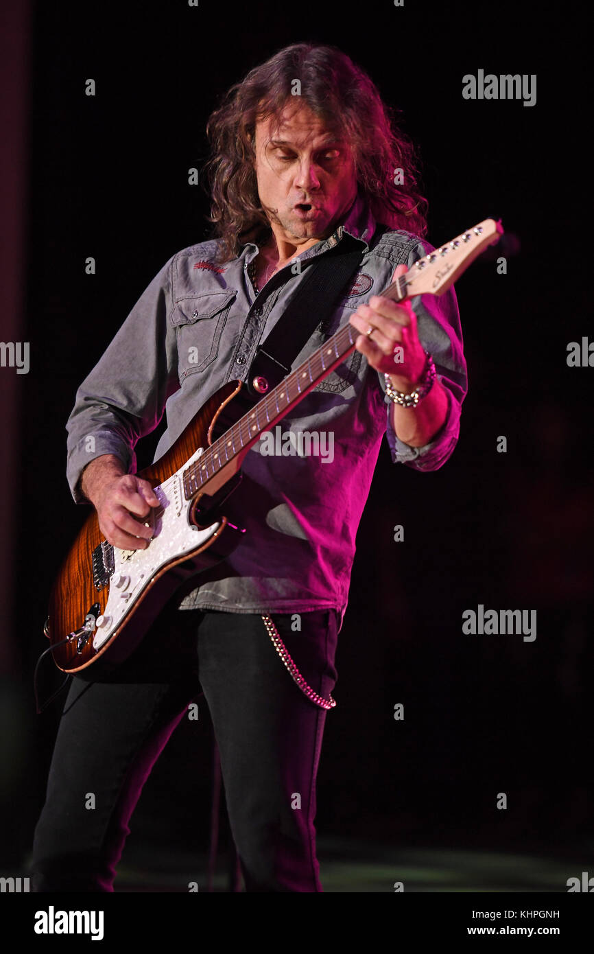 John roth hi-res stock photography and images - Alamy