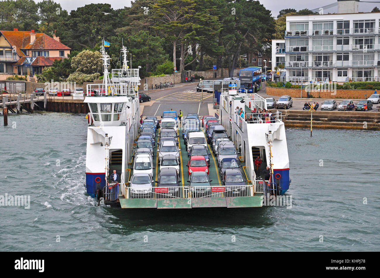 Sandbanks chain ferry shell bay hi-res stock photography and images - Alamy