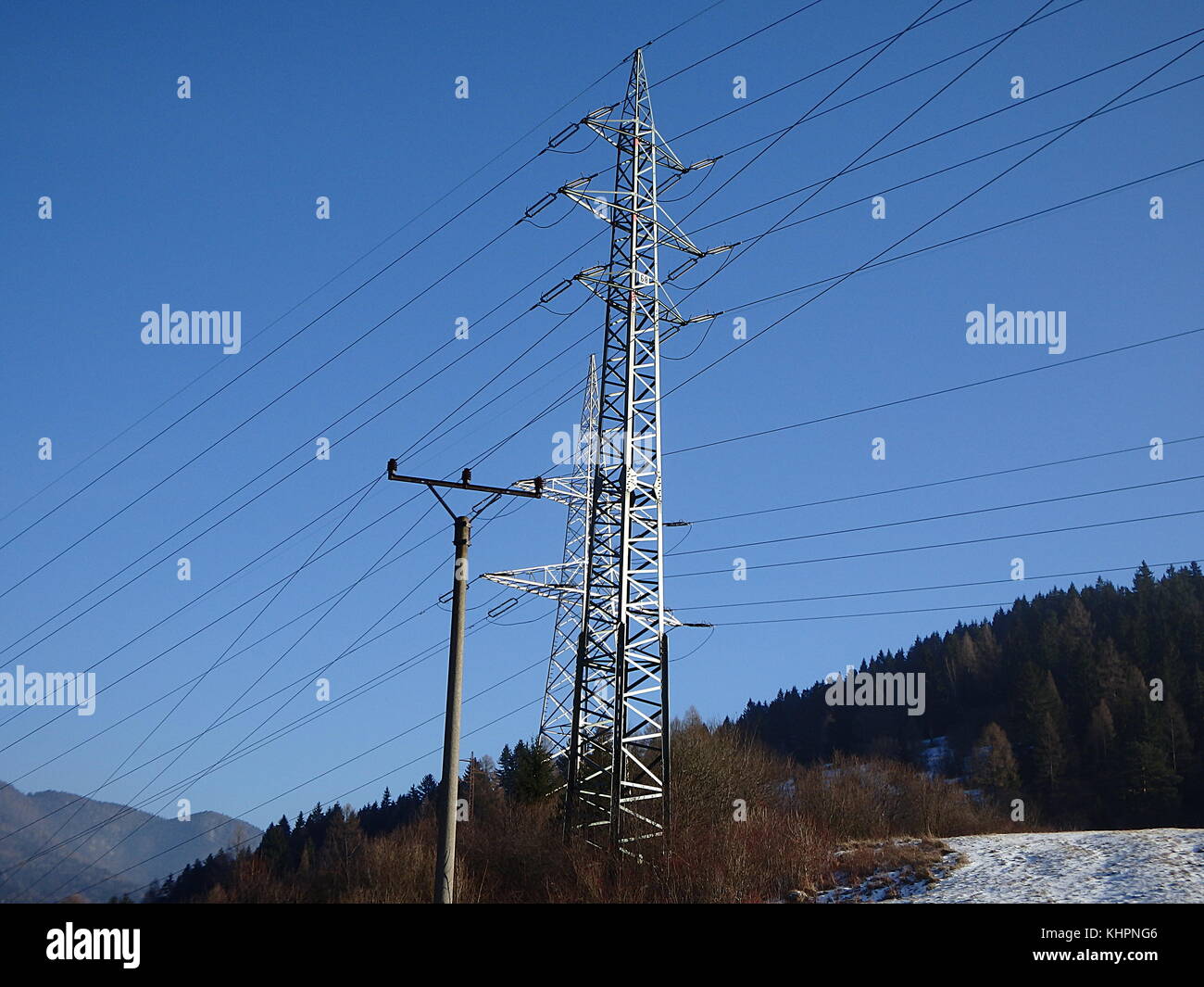 Strands of power lines, Electric power under sky Stock Photo - Alamy