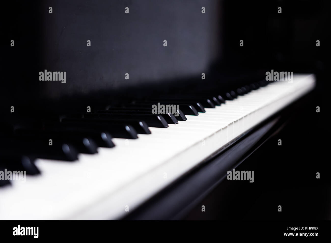 Diagonal front view hi-res stock photography and images - Alamy