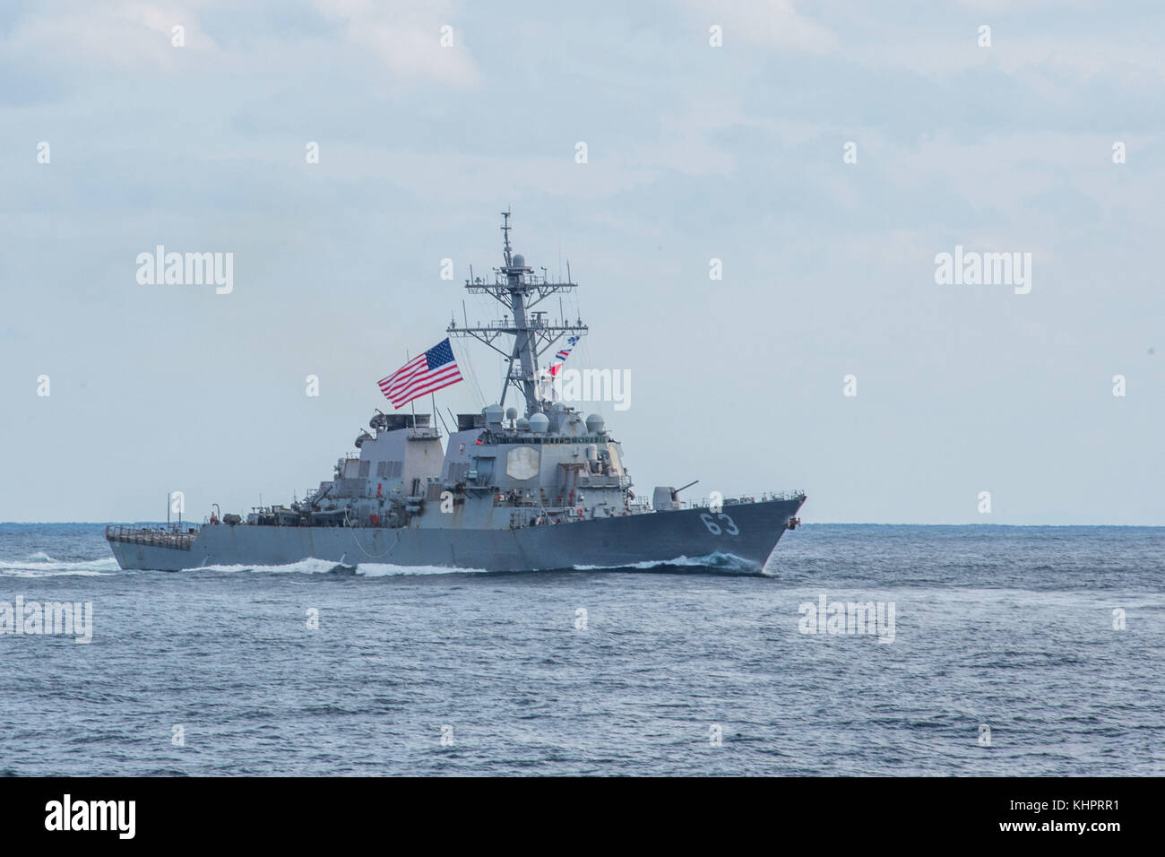 The Arleigh Burke-class guided-missile destroyer USS Stethem (DDG 63 ...