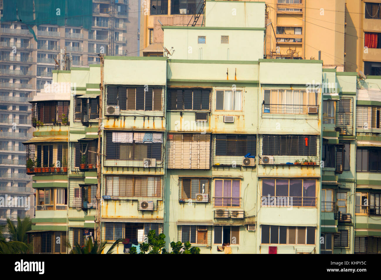 Beachfront apartment living in Juhu Beach, Mumbai Stock Photo - Alamy