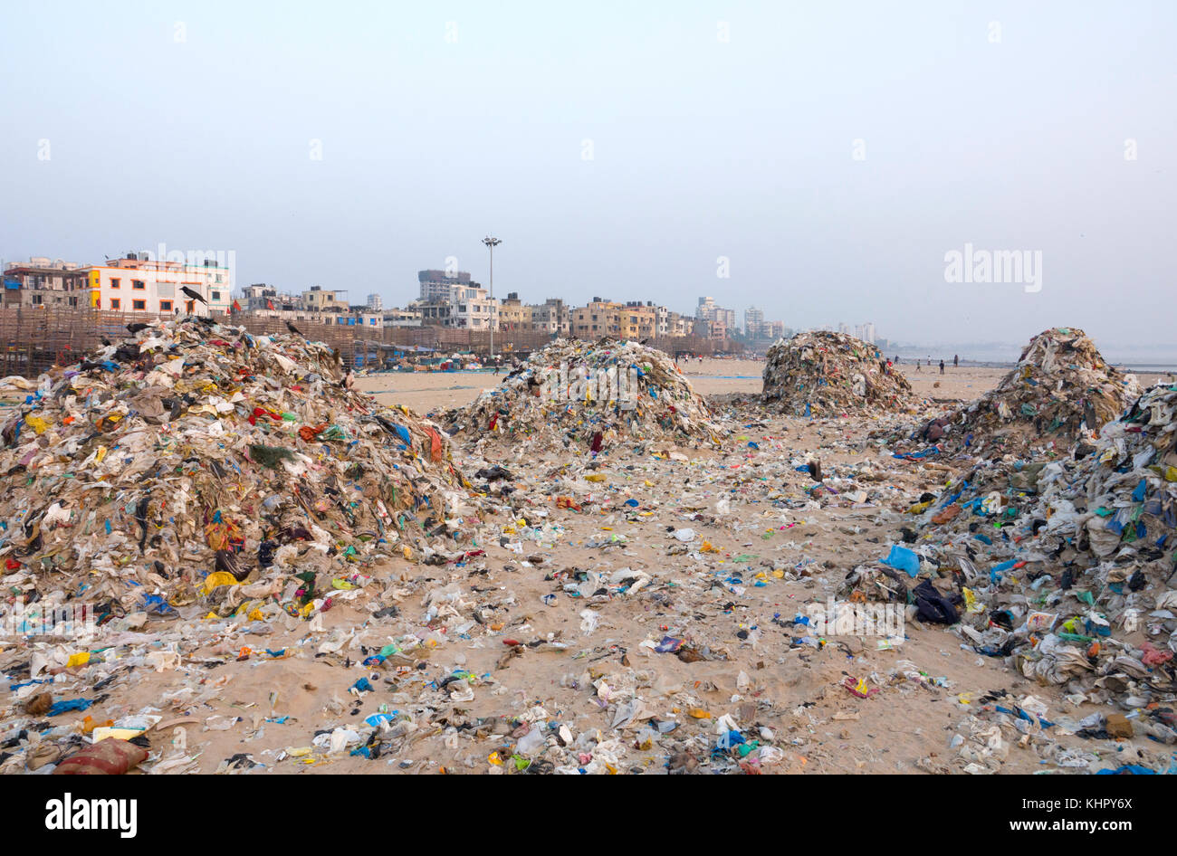India waste management hi-res stock photography and images - Alamy