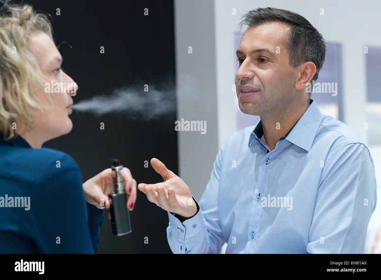people in vaping store Stock Photo - Alamy