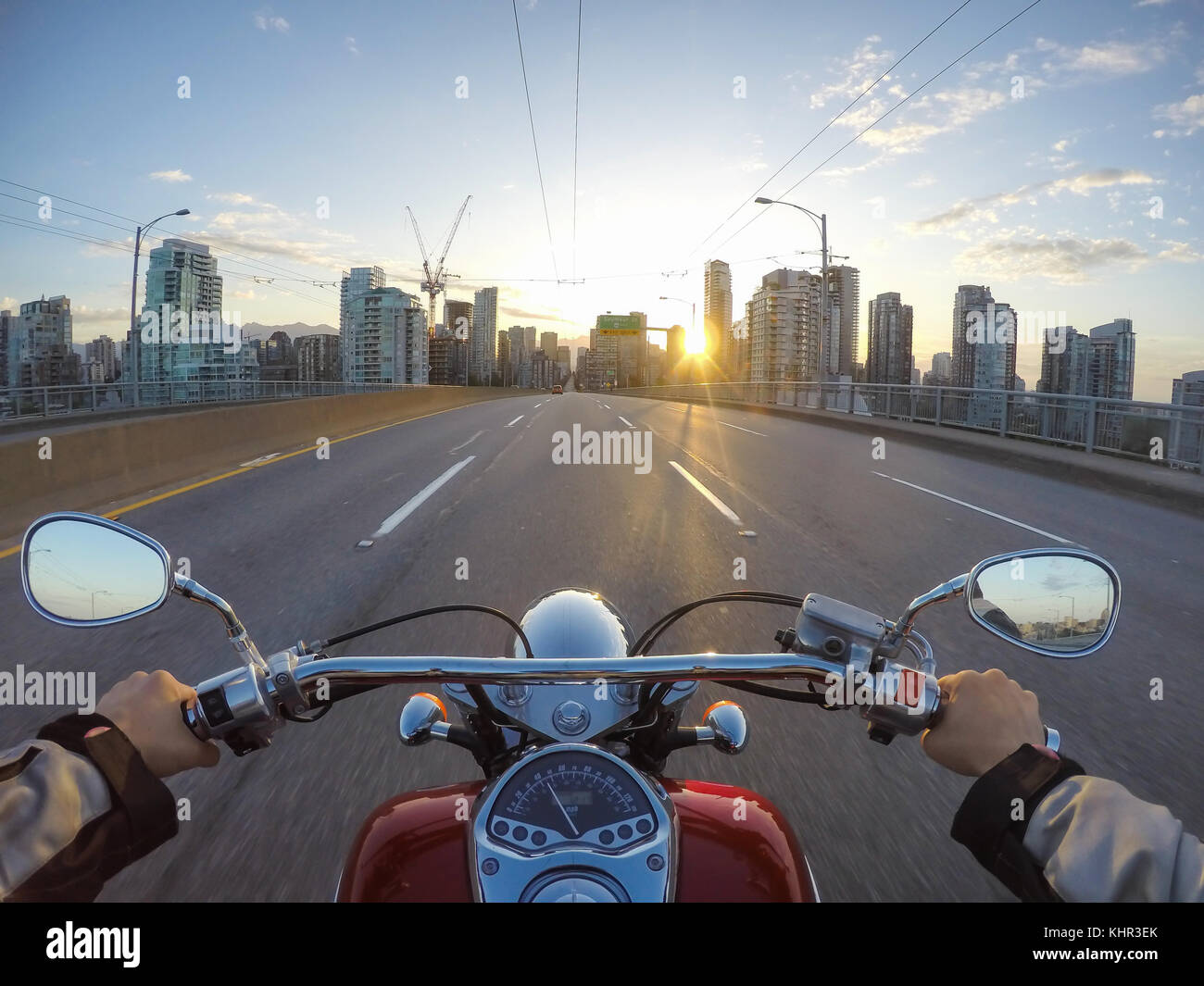 Cambie bridge hi-res stock photography and images - Alamy