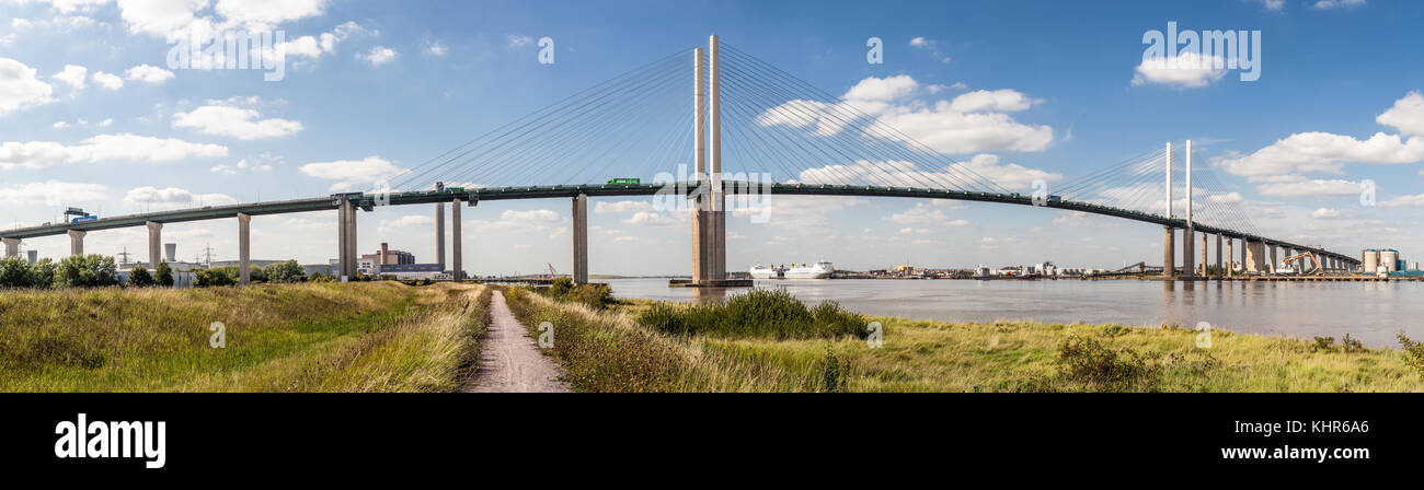 QEII Bridge over the River Thames Stock Photo - Alamy
