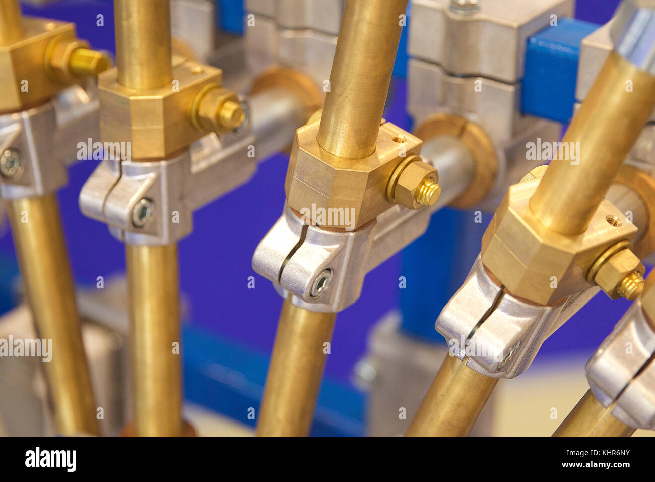 Metal and non metal elements hi-res stock photography and images - Alamy