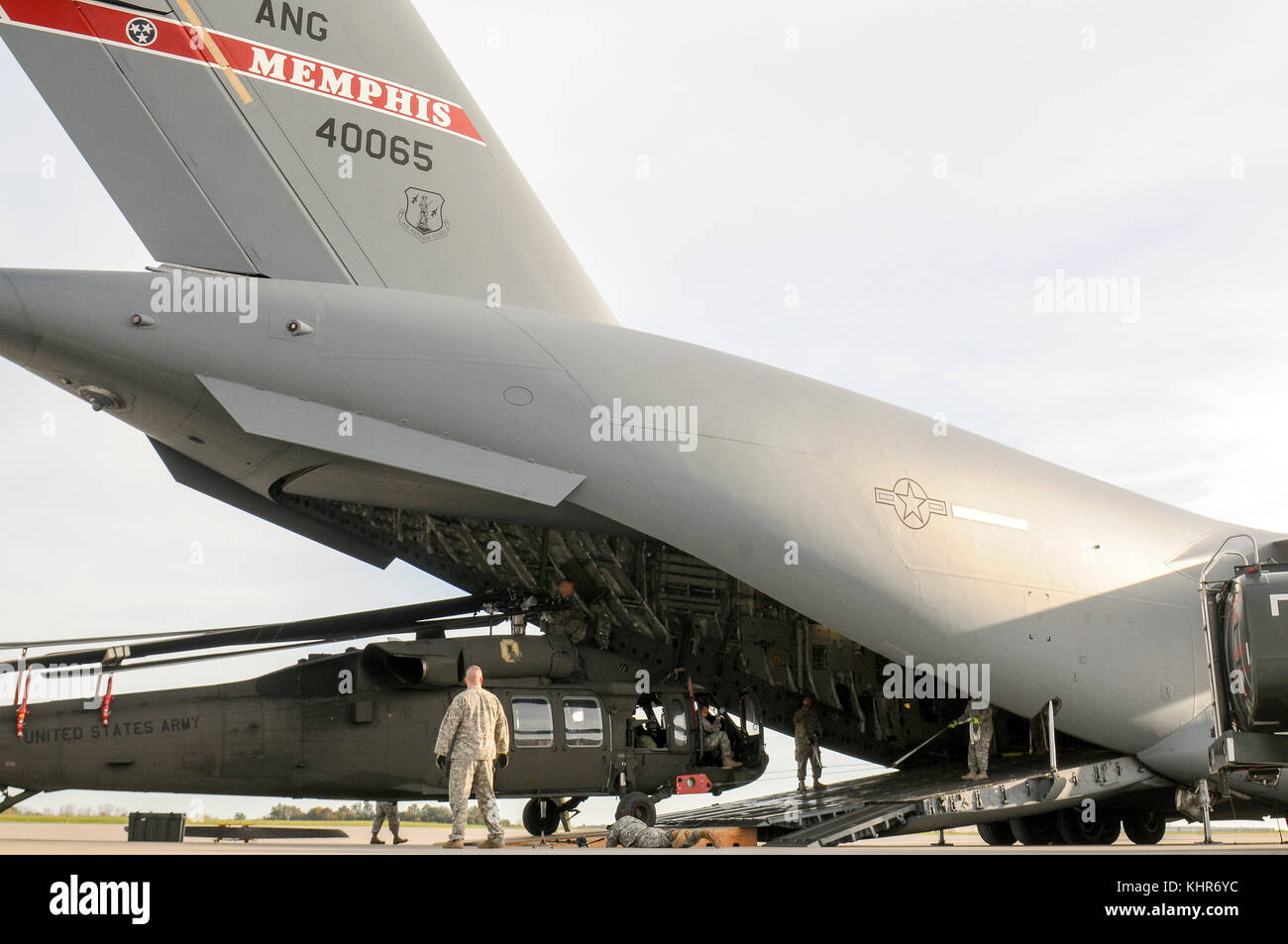 C-17 Globemaster III Loading Operation Stock Photo - Alamy