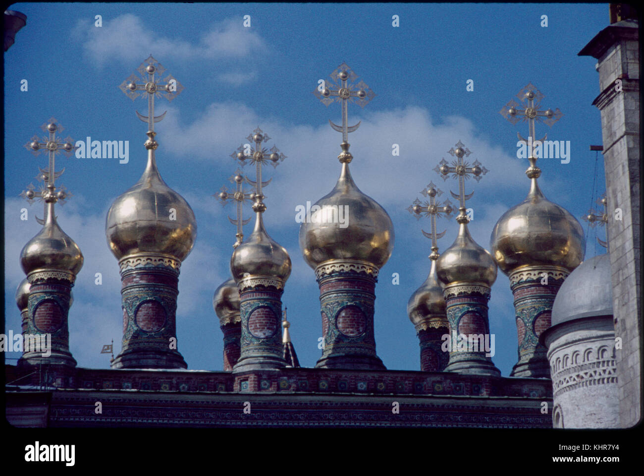 Gilded Onion Domes, Kremlin, Moscow, U.S.S.R., 1958 Stock Photo - Alamy Gilded Onion Domes, Kremlin, Moscow, U.S.S.R., 1958 Stock Photo - Alamy