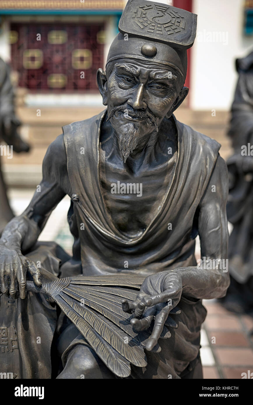 Chinese statue, bronze figure, Wihan Sian temple, Pattaya, Thailand ...