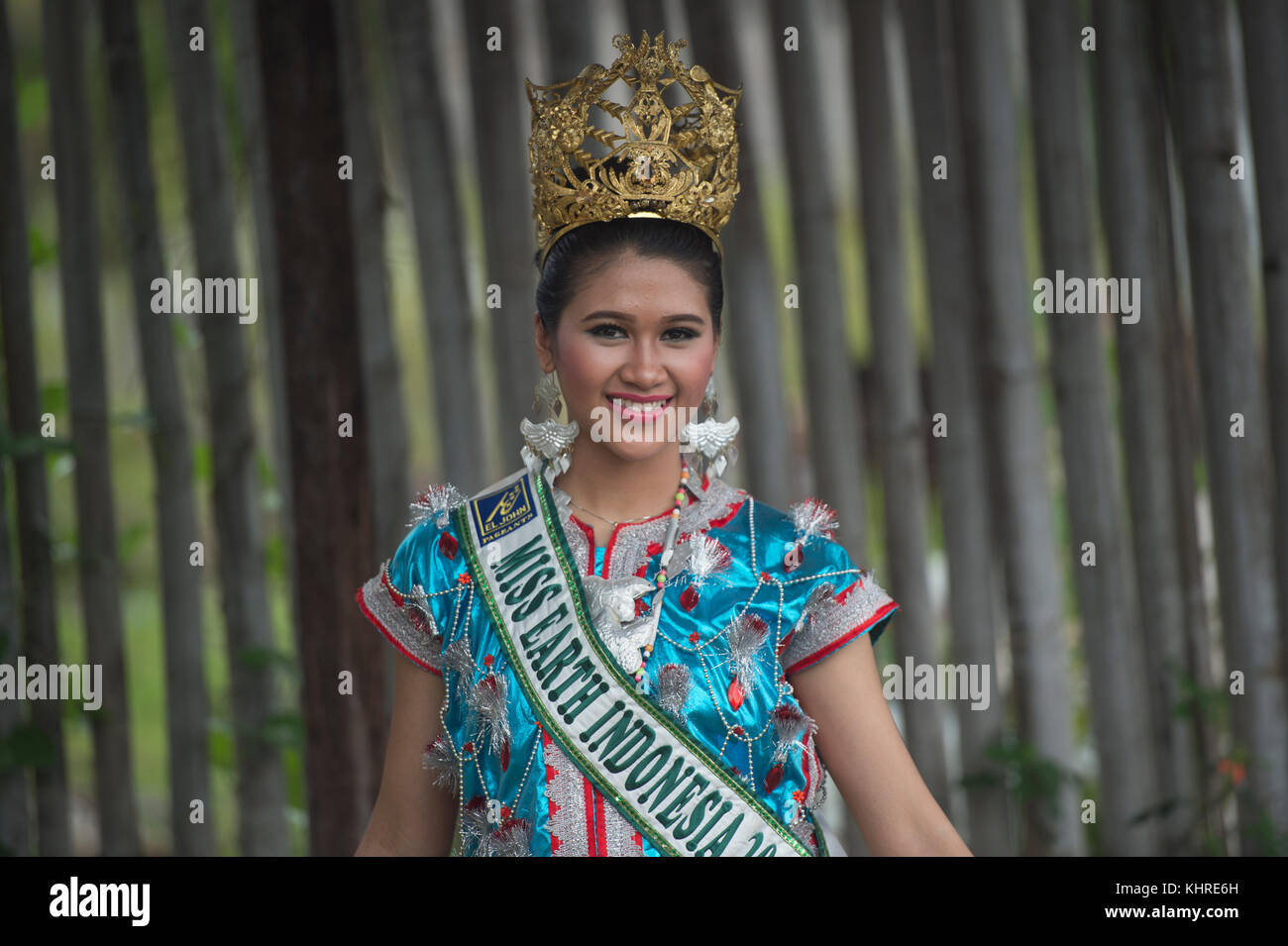 Michelle Victoria Alriani, 20, Miss Earth Indonesia 2017 pose for ...