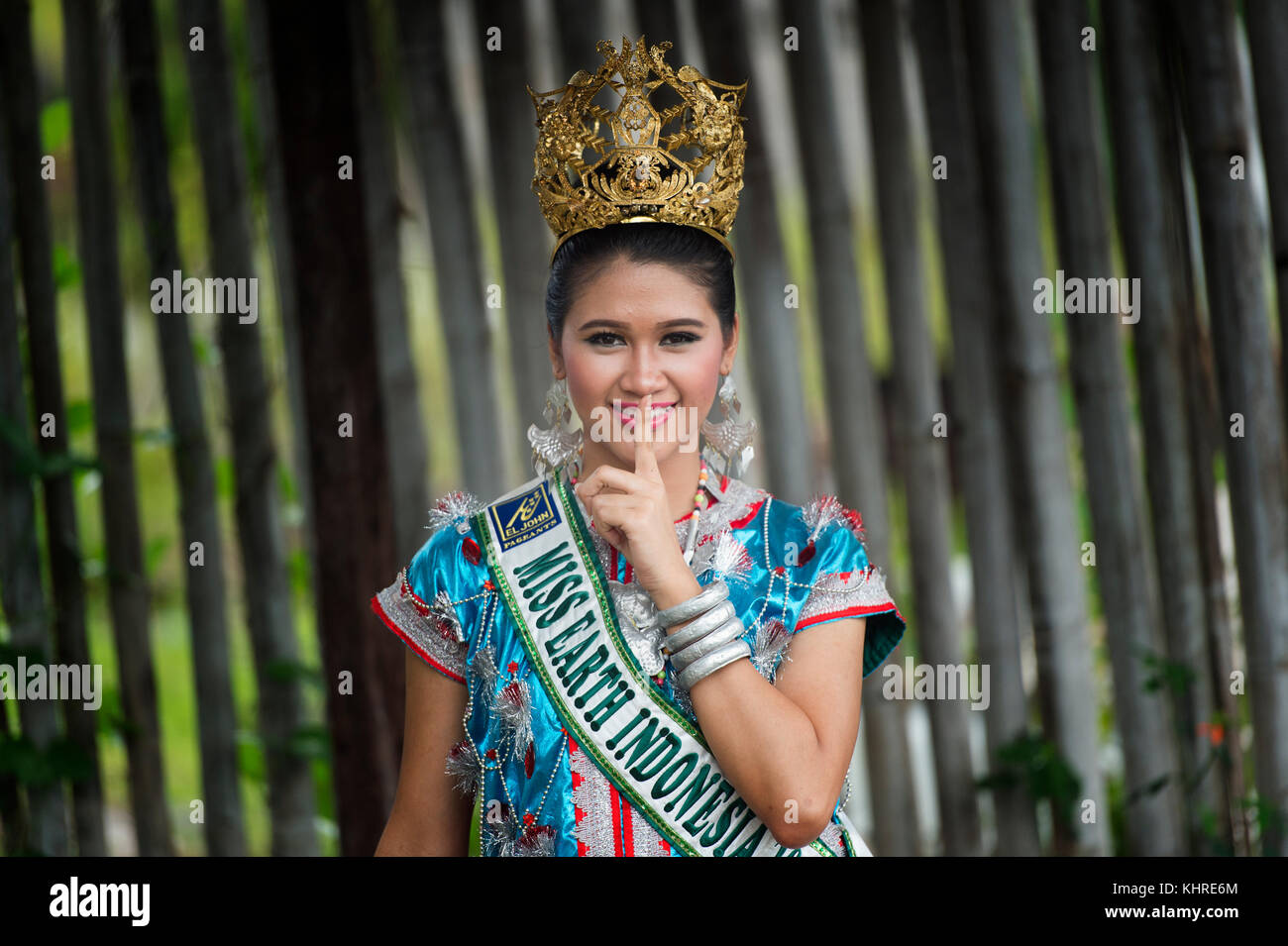 Michelle Victoria Alriani, 20, Miss Earth Indonesia 2017 pose for ...