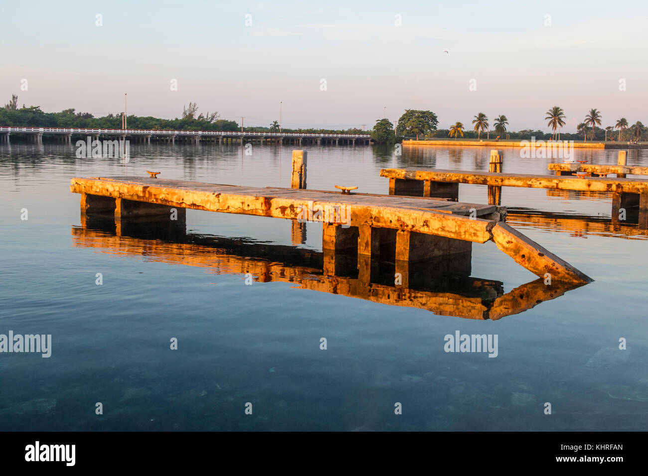 Punta blanco hi-res stock photography and images - Alamy