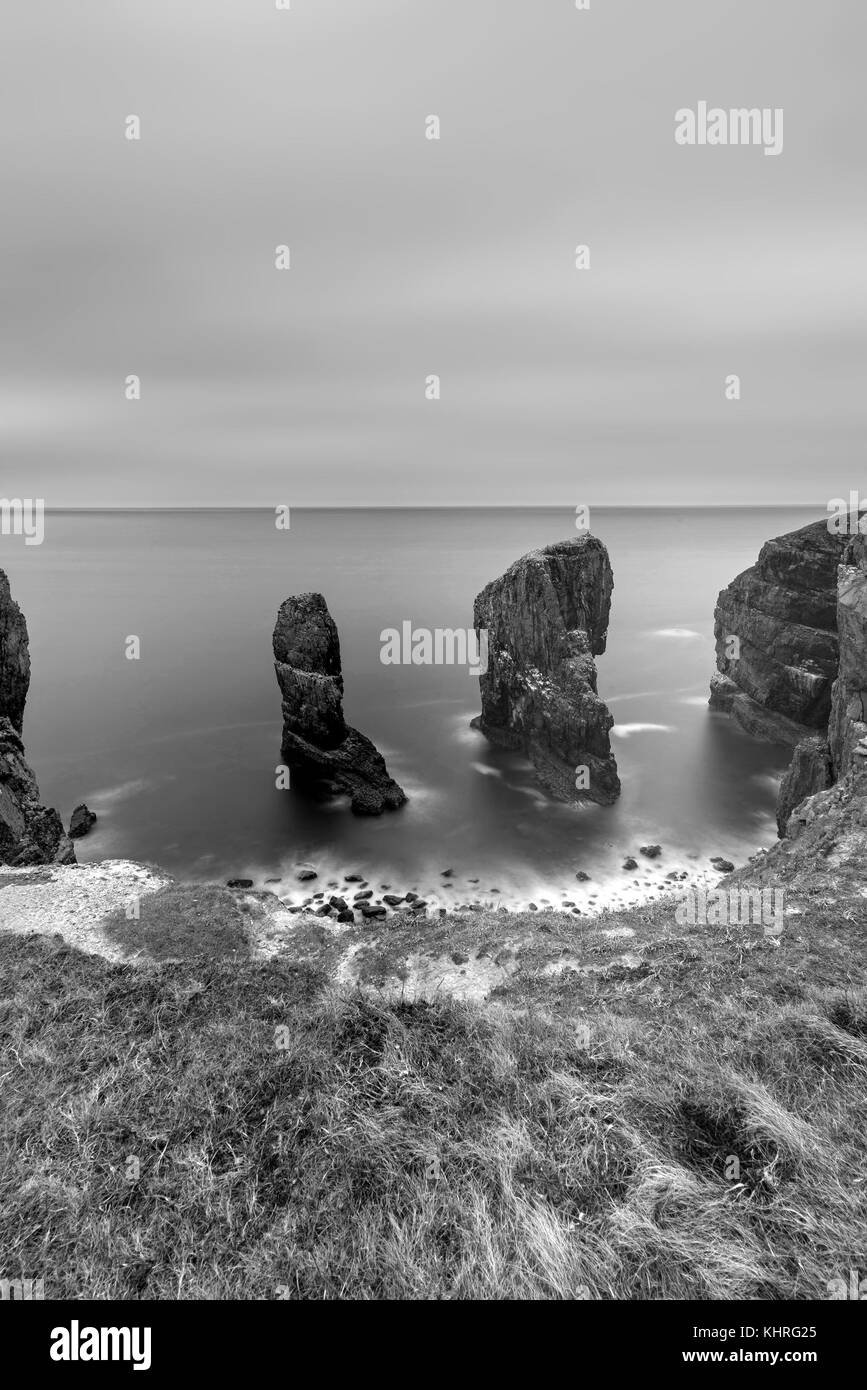 Beautiful long exposure black and white landscape image of Elegug ...