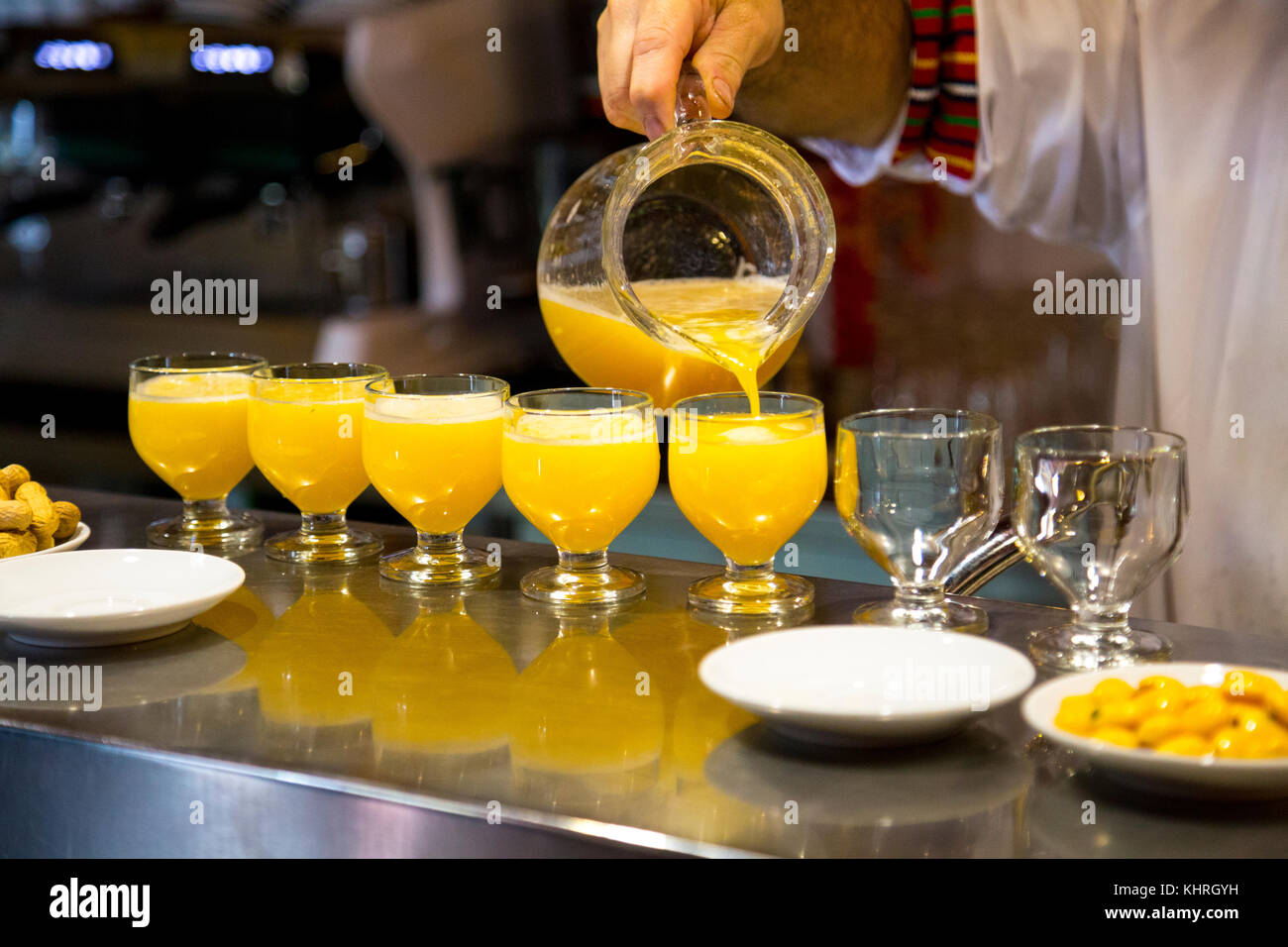 Bartender preparing drinks hi-res stock photography and images - Alamy