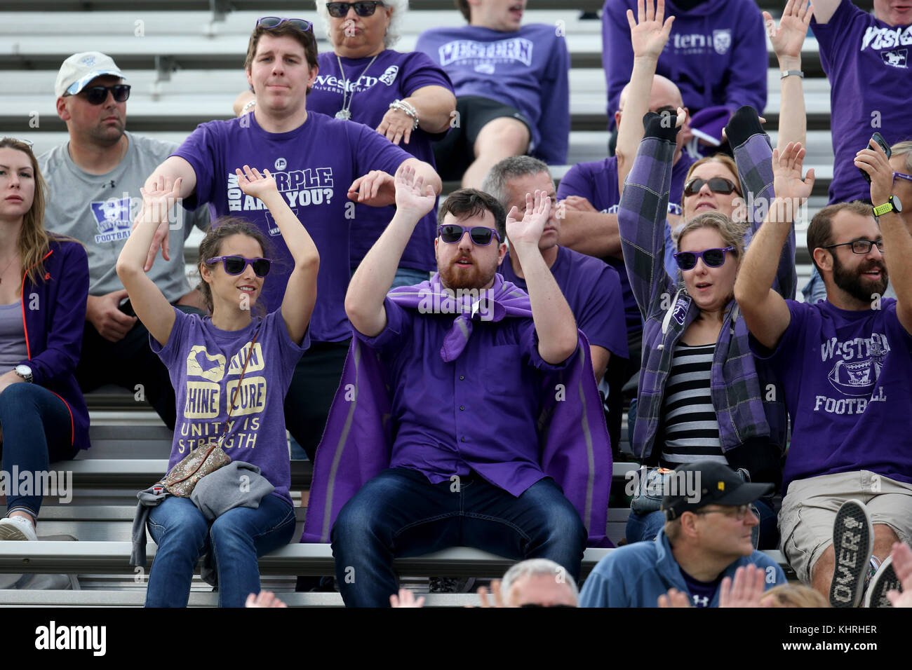 Western Mustangs Touchdown Crowd 2017 Stock Photo - Alamy