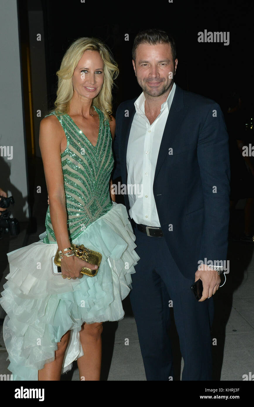 Lady Victoria Hervey attending an event at the Gagosian Gallery on a ...