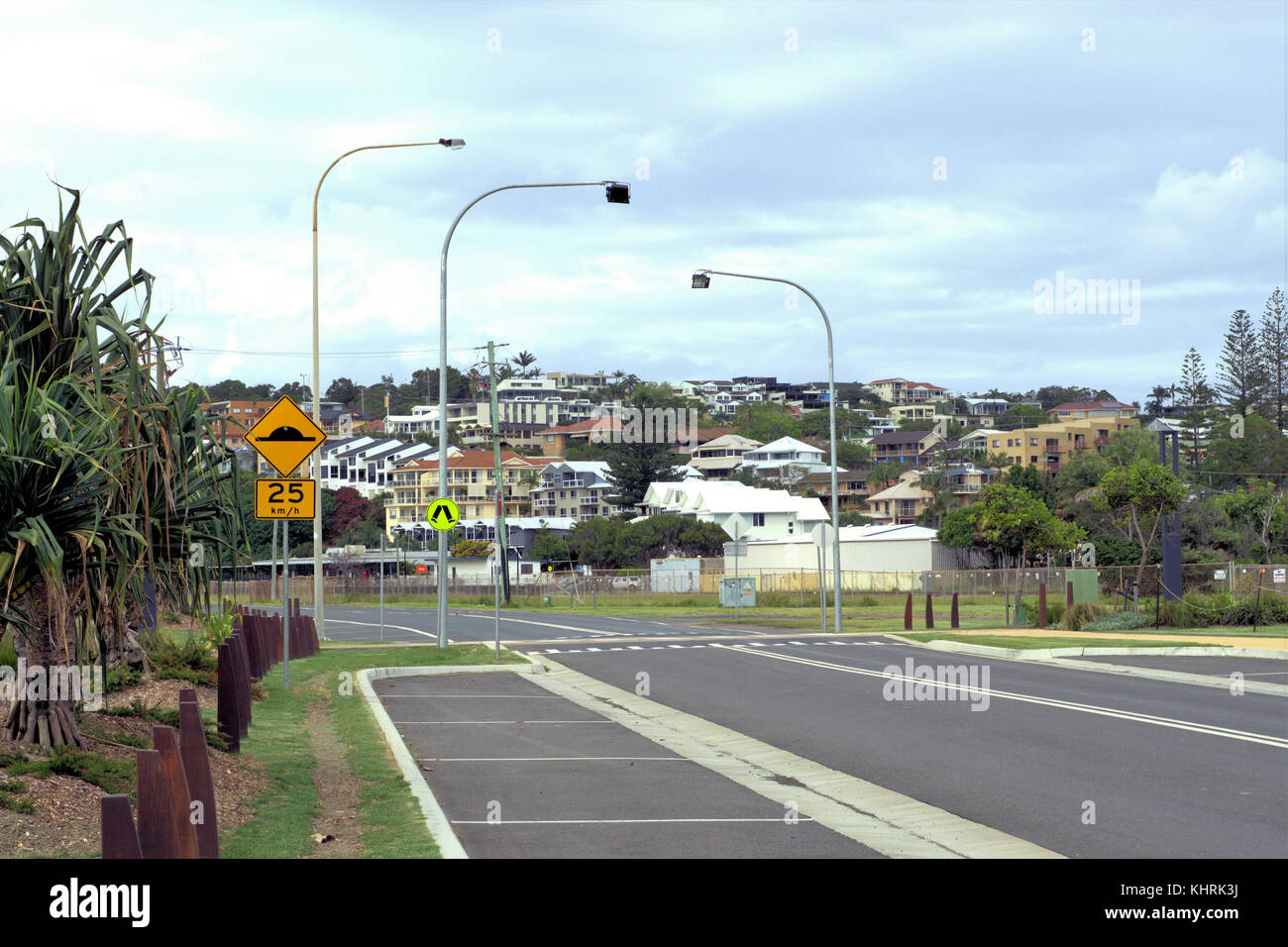 Empty city roads hi-res stock photography and images - Alamy