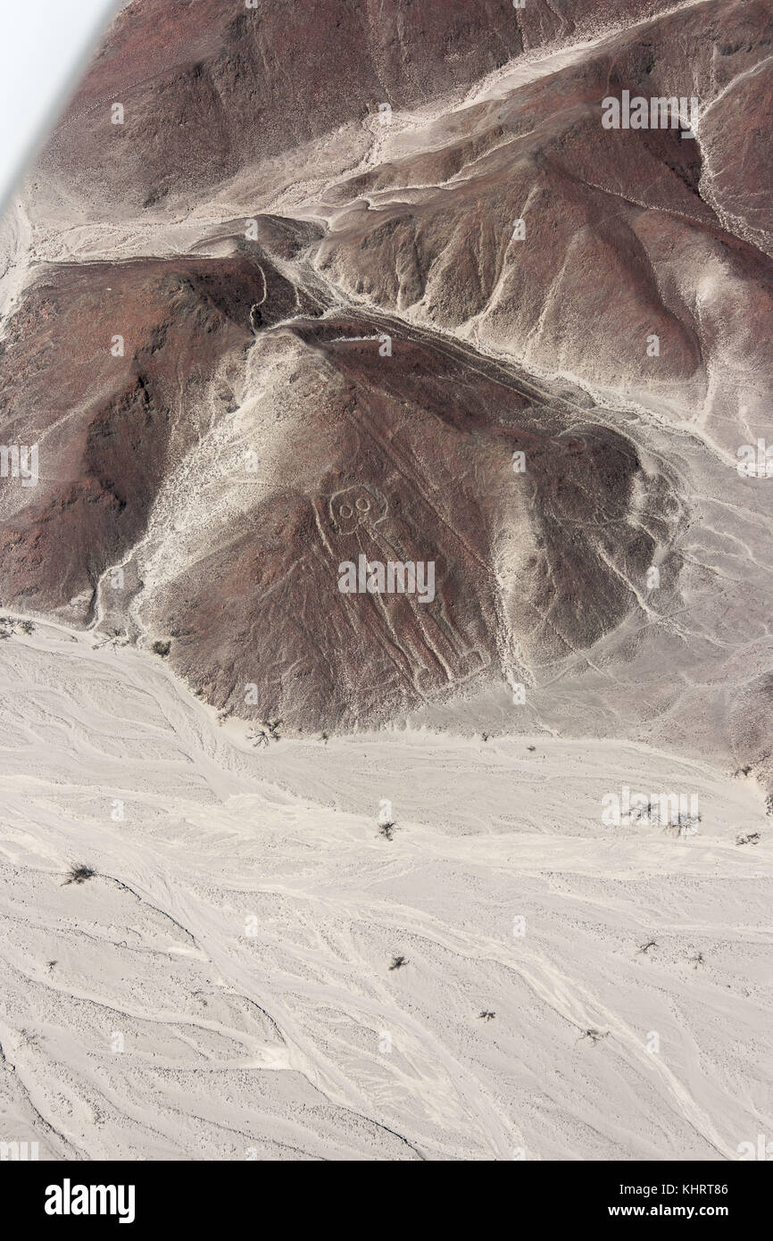Aerial view of the spectacular Nazca Lines, Peru Stock Photo - Alamy