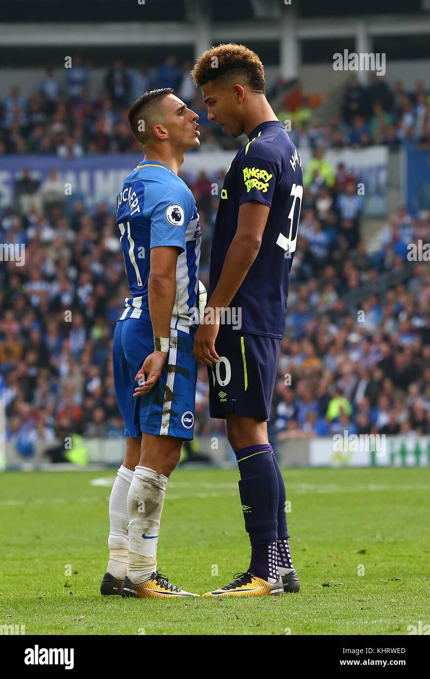 Anthony Knockaert of Brighton fronts up to Everton's Mason Holgate ...