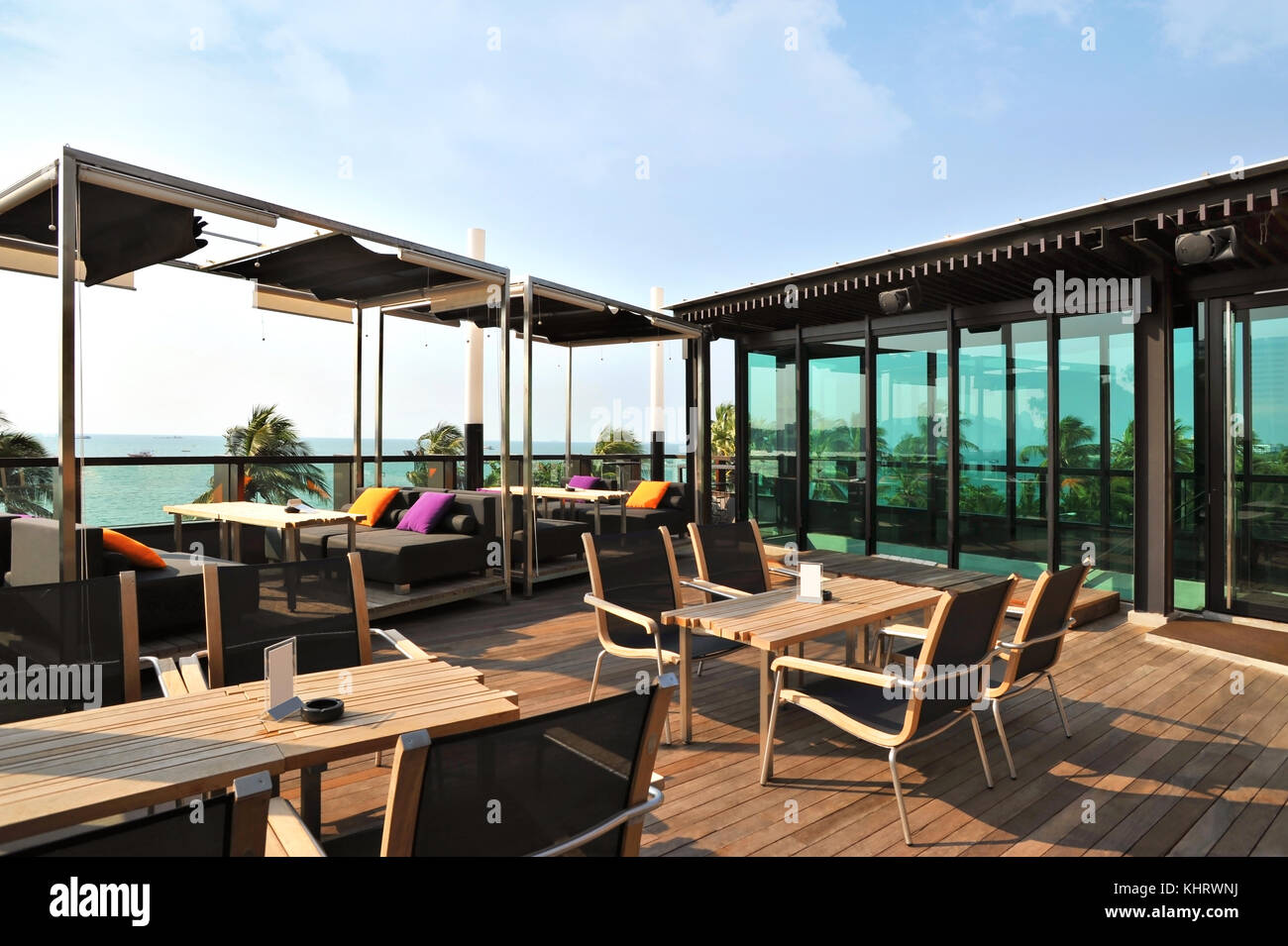 Loft bar decoration style Stock Photo - Alamy