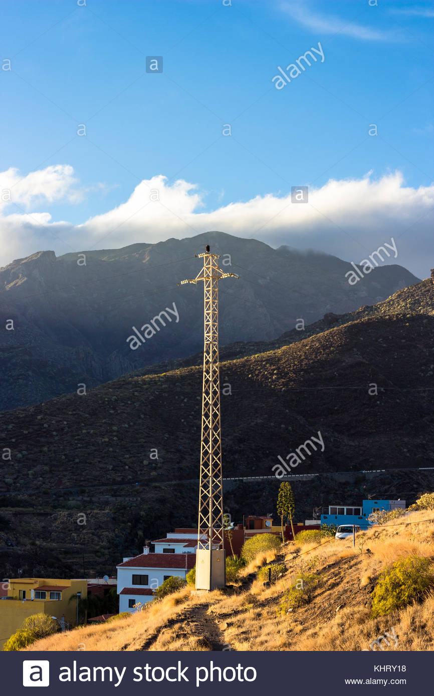 Power Lines For Houses Stock Photos & Power Lines For Houses Stock ...