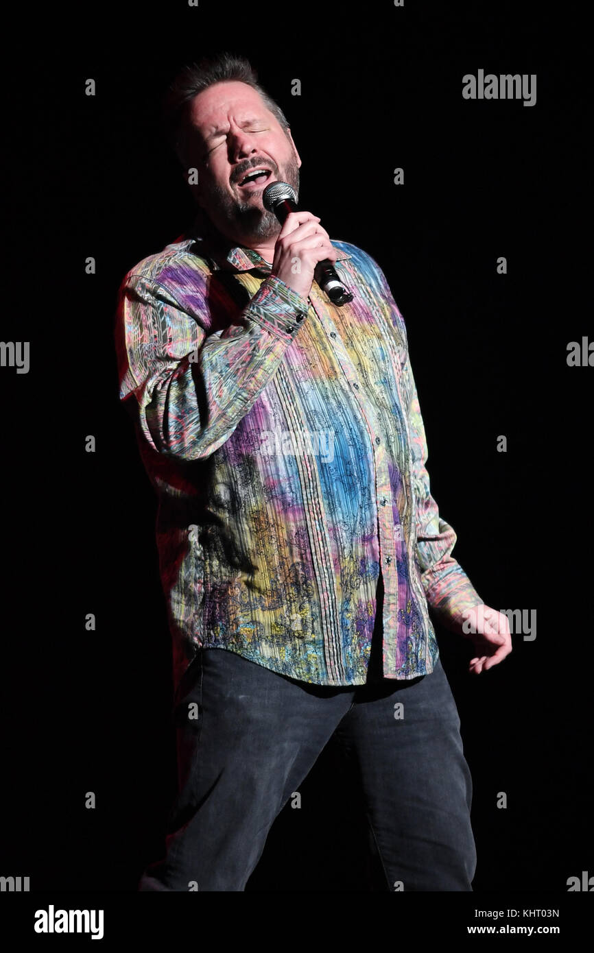 FORT LAUDERDALE, FL - JANUARY 28: Terry Fator performs with Winston the ...