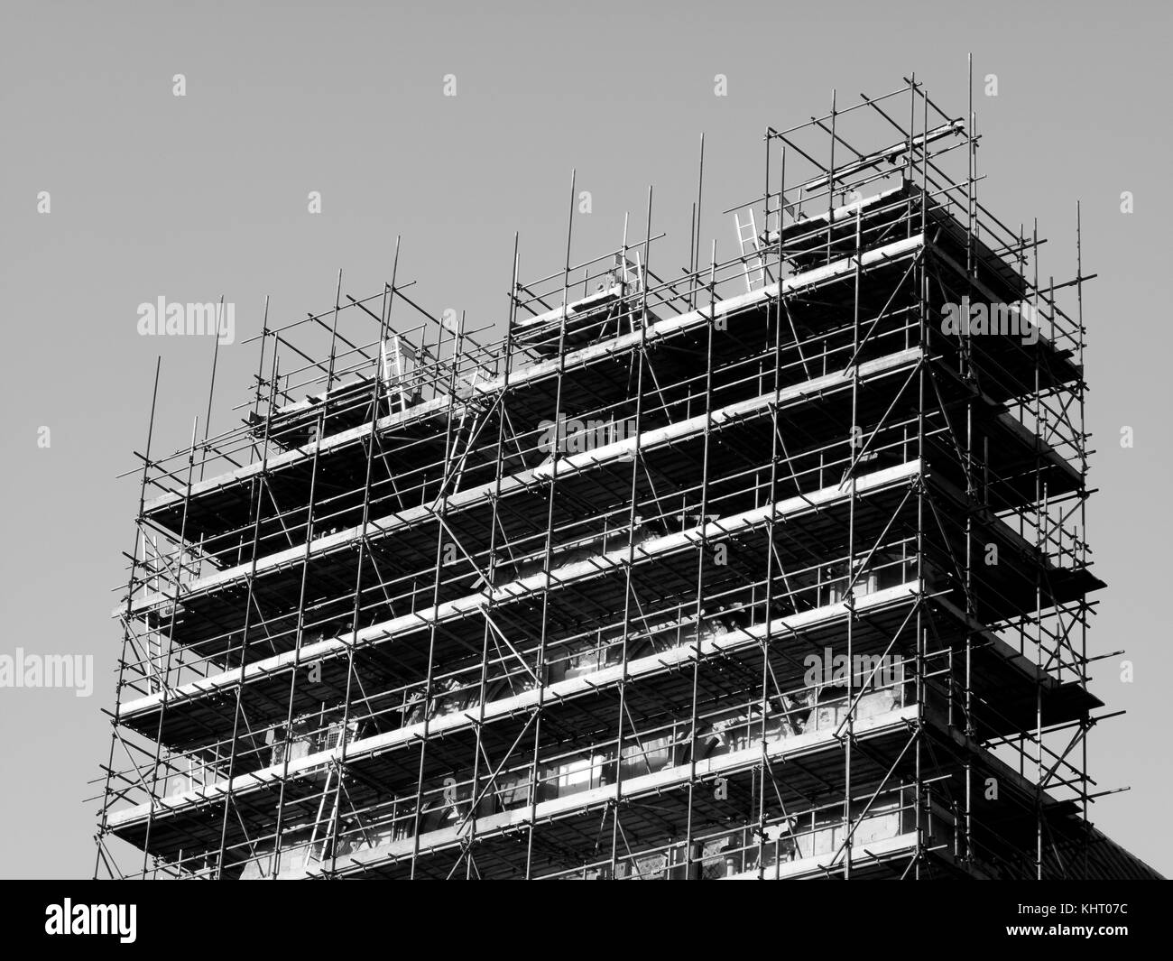 Medieval scaffolding Black and White Stock Photos & Images - Alamy