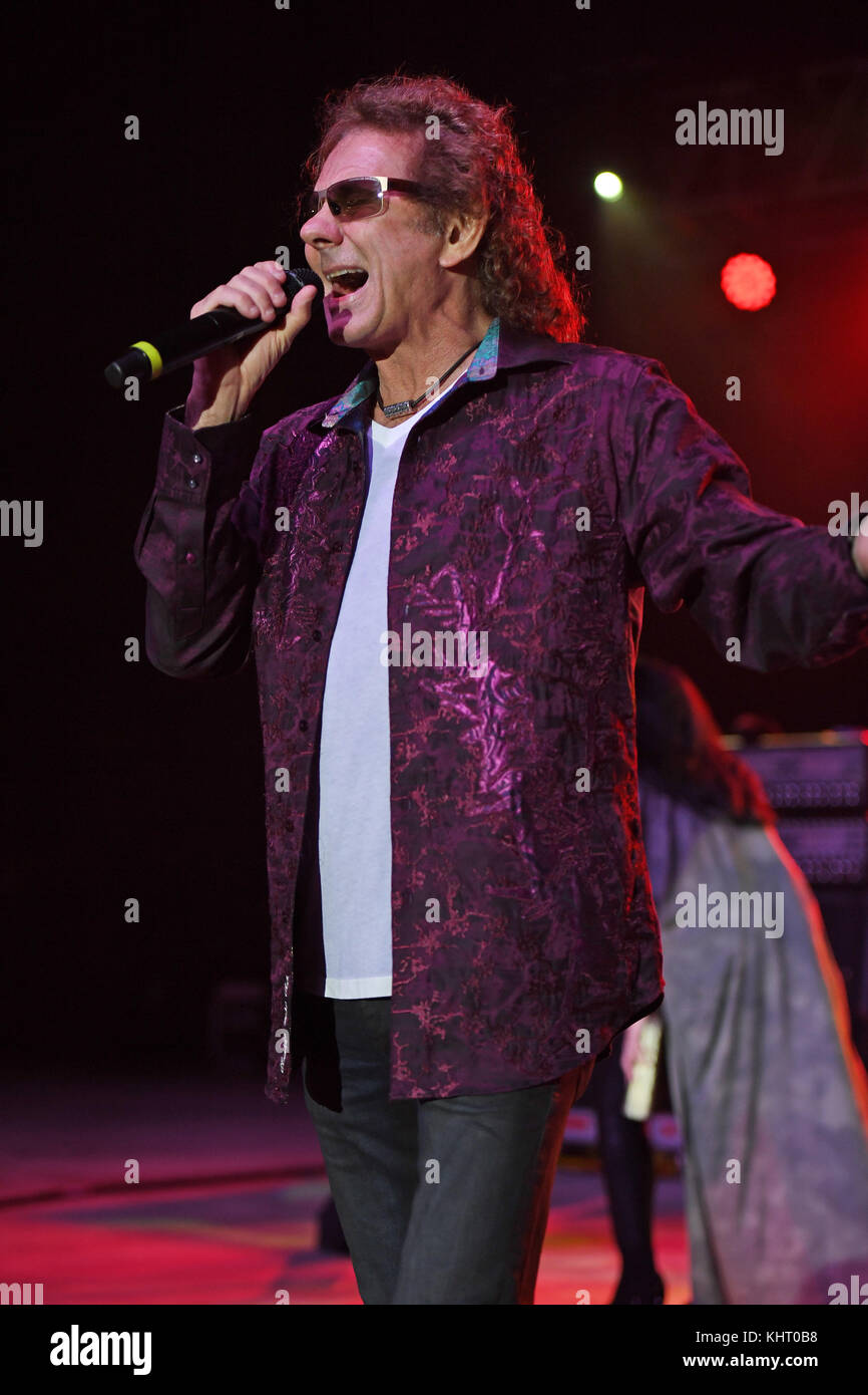 POMPANO BEACH FL - JANUARY 14: Mickey Thomas of Starship perform at The ...