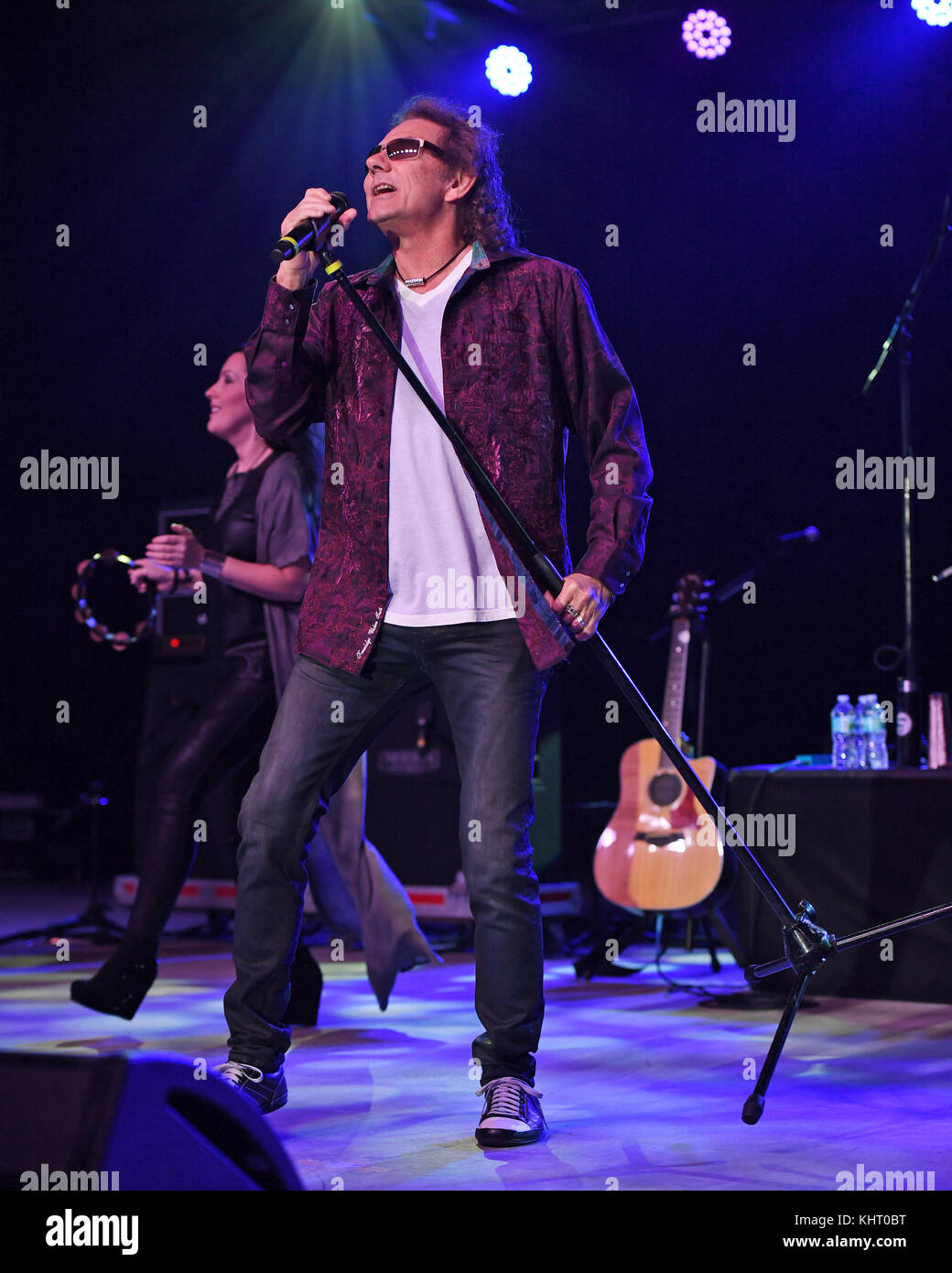 POMPANO BEACH FL - JANUARY 14: Mickey Thomas of Starship perform at The ...