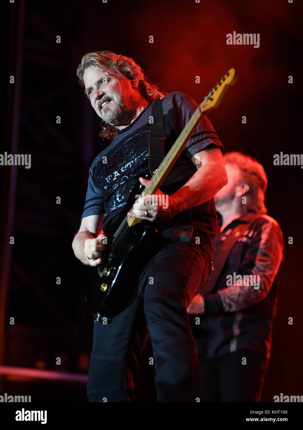 PEMBROKE PINES, FLORIDA - NOVEMBER 05: Danny Chauncey of the band 38 ...