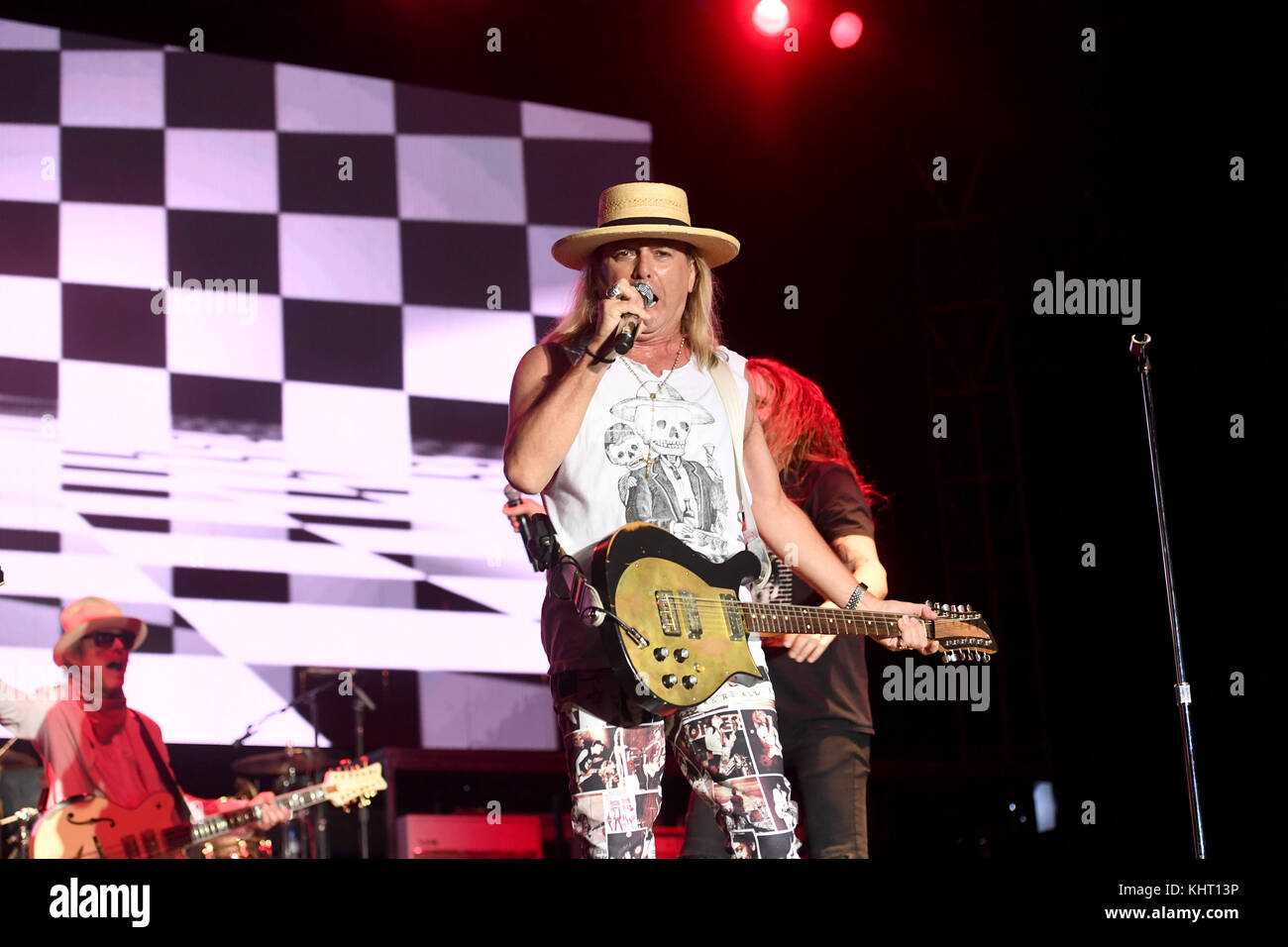 PEMBROKE PINES, FLORIDA - NOVEMBER 04: Robin Zander of the band Cheap ...