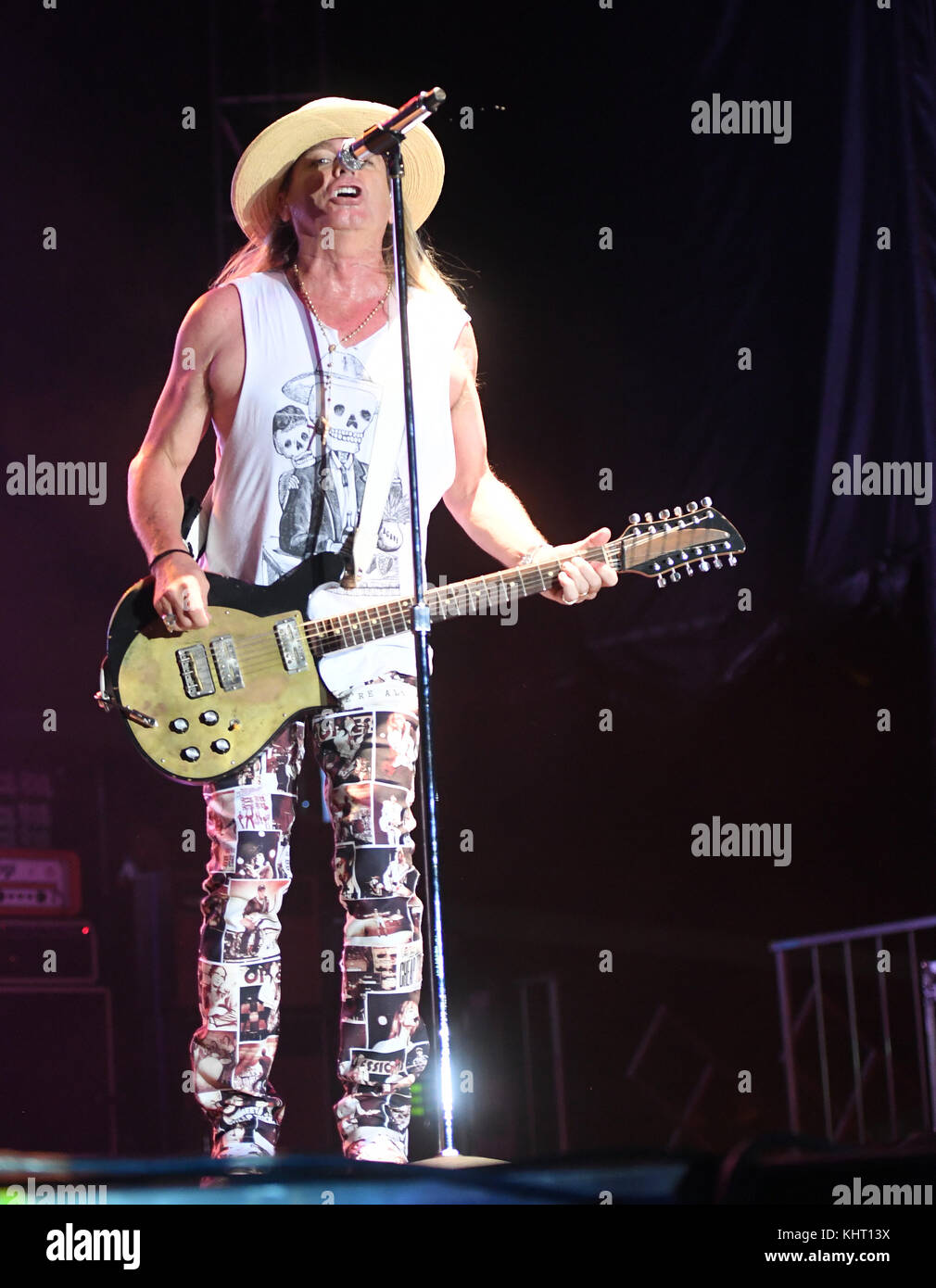 PEMBROKE PINES, FLORIDA - NOVEMBER 04: Robin Zander of the band Cheap ...