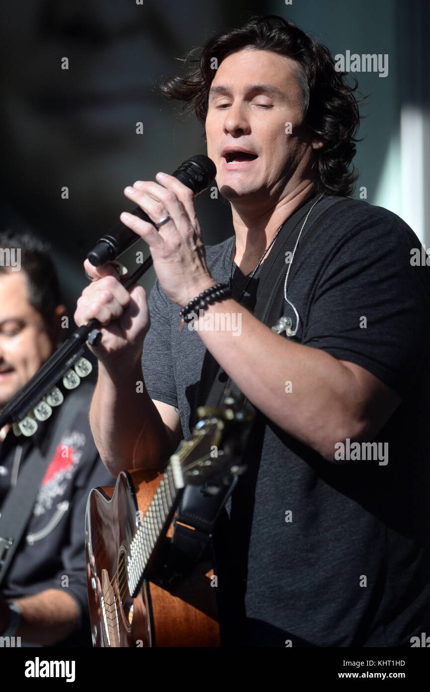 Joe nichols during hi-res stock photography and images - Alamy