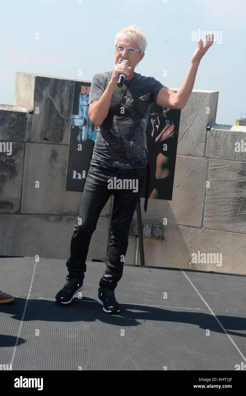 NEW YORK, NY - AUGUST 17: Dave Amato, Kevin Cronin, Bryan Hitt, Neal ...