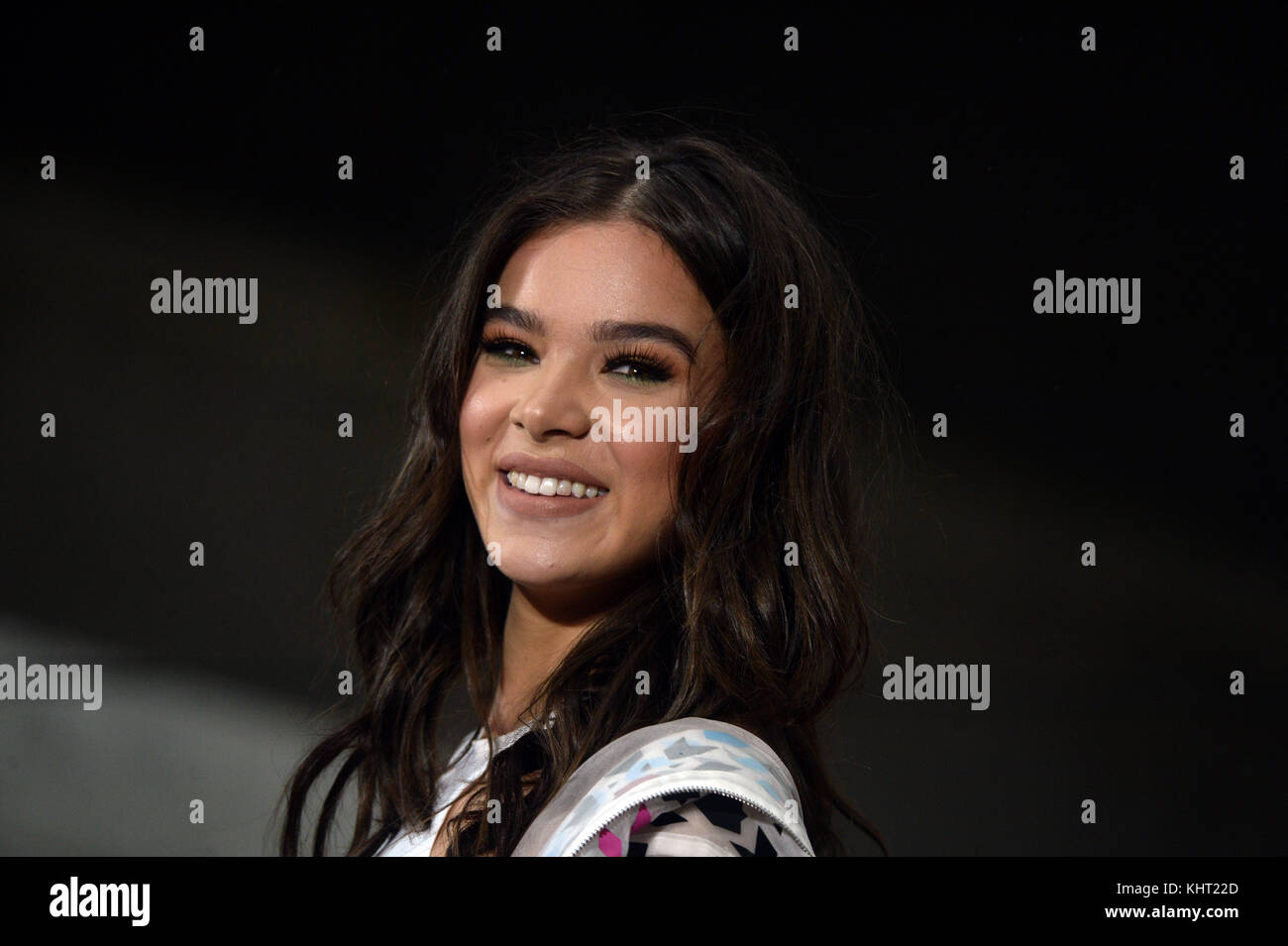 Hailee Steinfeld Stock Photos & Hailee Steinfeld Stock Images - Alamy