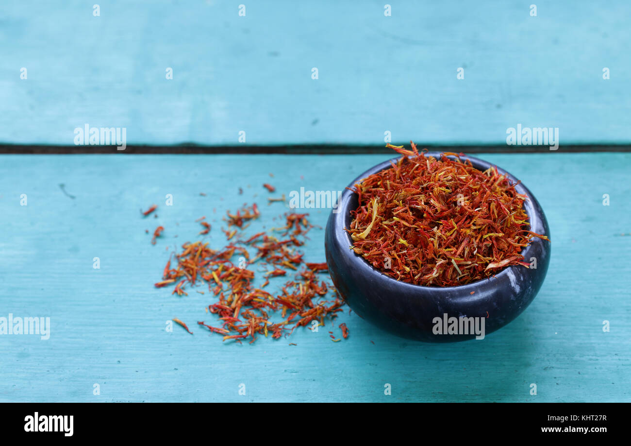 Traditional aromatic spice saffron in a mortar Stock Photo - Alamy